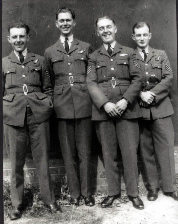 Crew: Nicholls – RAF PATHFINDERS ARCHIVE
